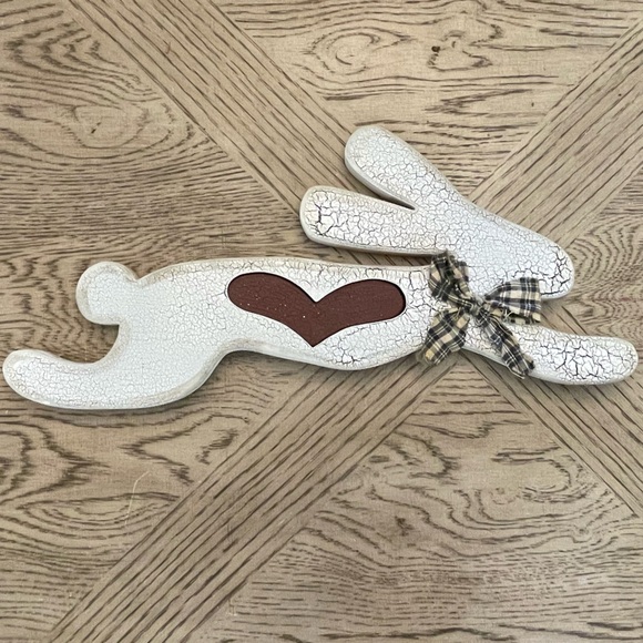 Accents | Vintage Crackled White Rabbit Wall Decor With Heart | Poshmark